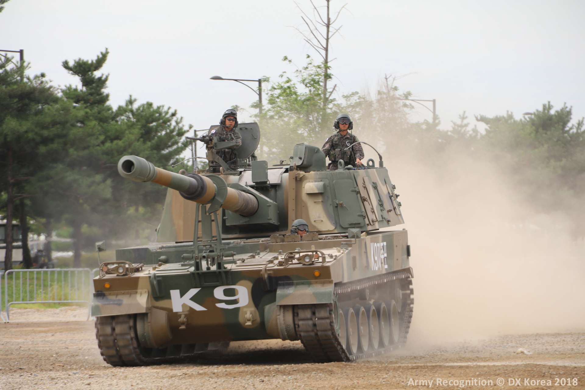 Hanwha Aerospace's new 8x8 howitzer promises 70-kilometer strikes to challenge RCH 155 and CAESAr